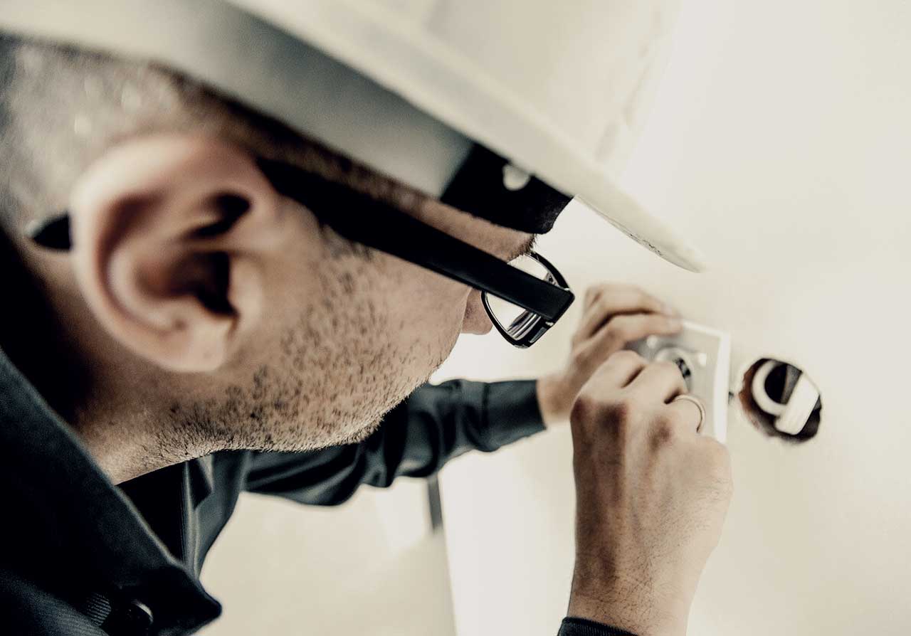 Zbytečný, strašlivý úraz elektrickým proudem - BOZPforum.cz